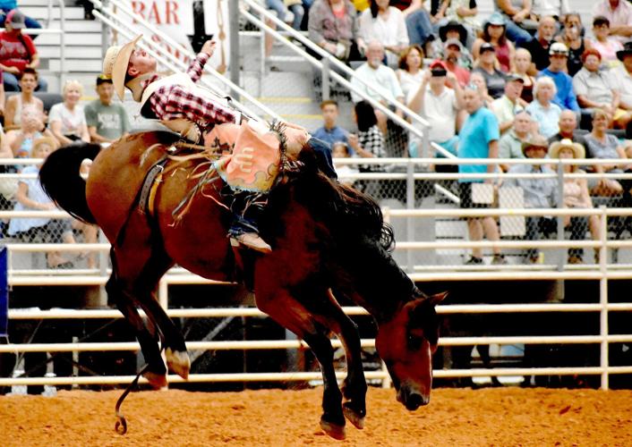 Kicking up dust in DeSoto | Arcadian | yoursun.com