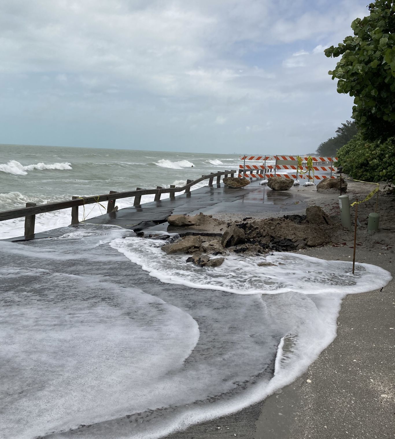 Wave action closes North Casey Key Road | News | yoursun.com