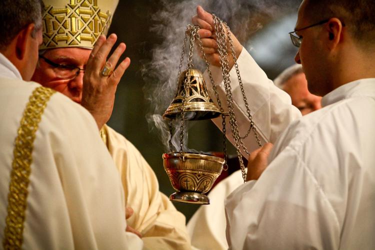 Diocese ordains priest at solemn ceremony | News Archives | yoursun.com