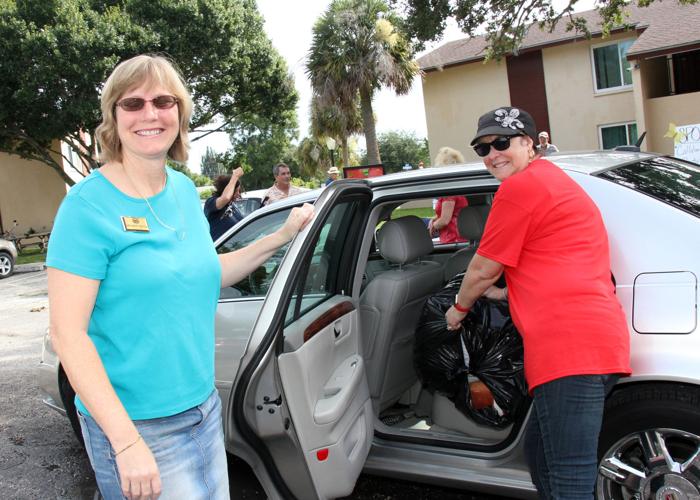 Donation drive-thru for veterans a success | News Archives | yoursun.com