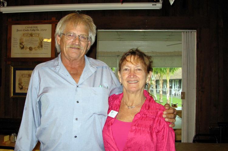 Chamber ribbon-cutting event | News Archives | yoursun.com