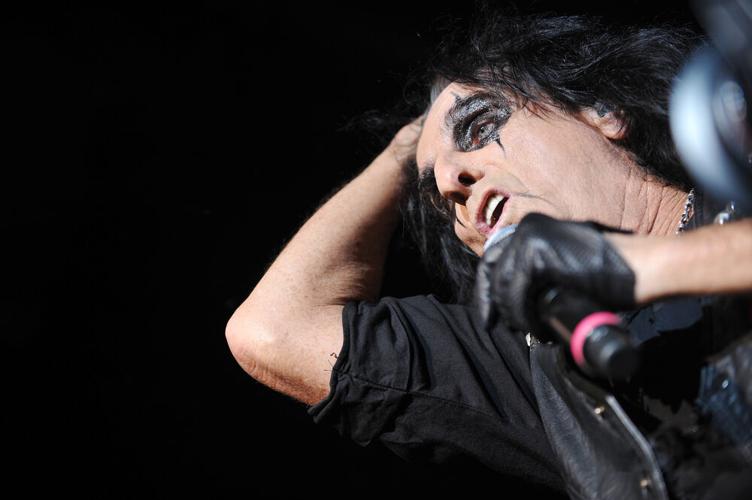 Alice Cooper at 75: ‘The audience is shock proof now.’ | Daily Break ...