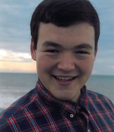 High school actors awarded scholarships | News Archives | yoursun.com