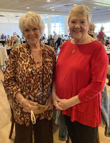 COLUMN: Great clothes, prizes highlight fashion show | News | yoursun.com