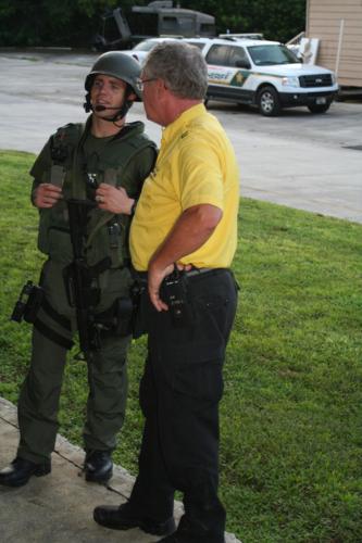 Shadowing the SWAT team | News Archives | yoursun.com