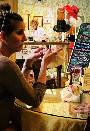 COLUMN: New hands on reins, menus remain | Business | yoursun.com