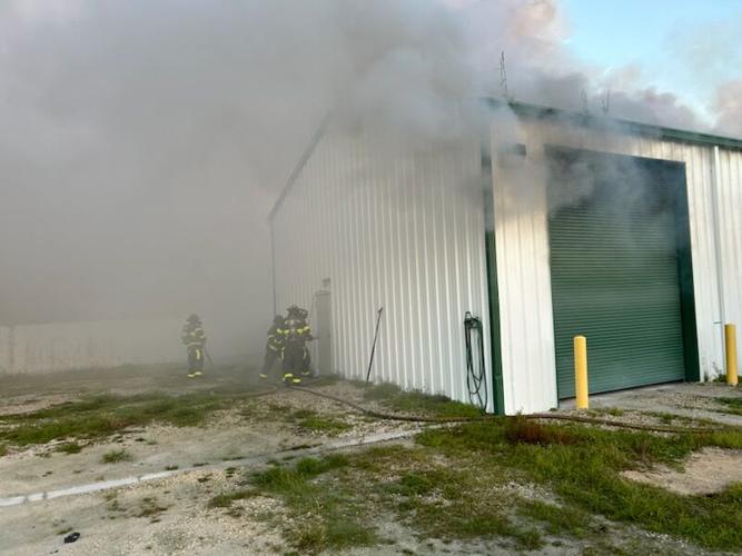 Fire destroys vehicles Venice Ave and Jackson Road | News | yoursun.com