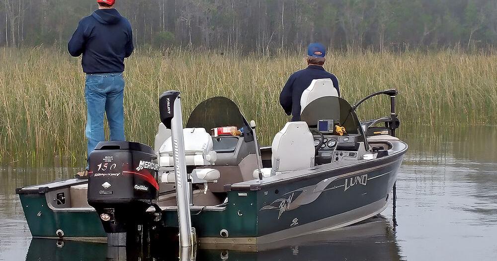 Fishing with a buddy | Waterline | yoursun.com