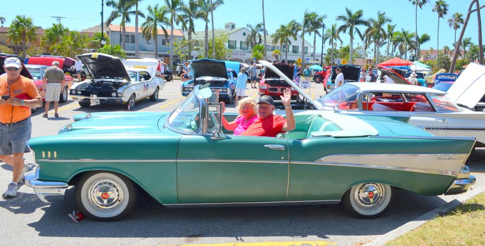 Downtown packed for automobile history | News | yoursun.com