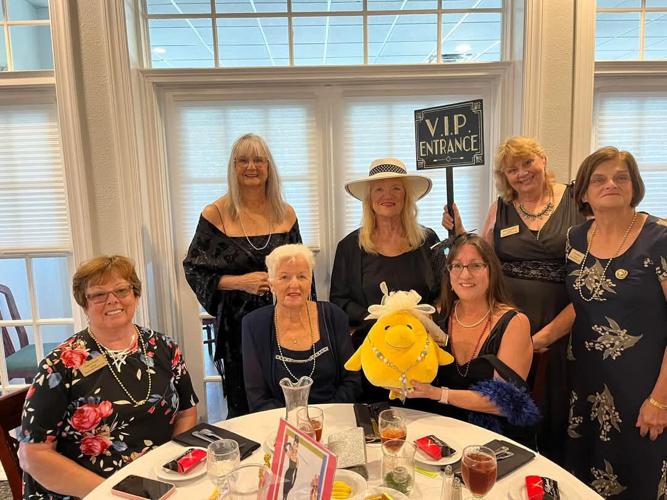 Six book clubs, one woman's club | News | yoursun.com