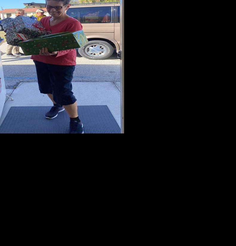 Delivering meals and presents | The Daily Sun | yoursun.com