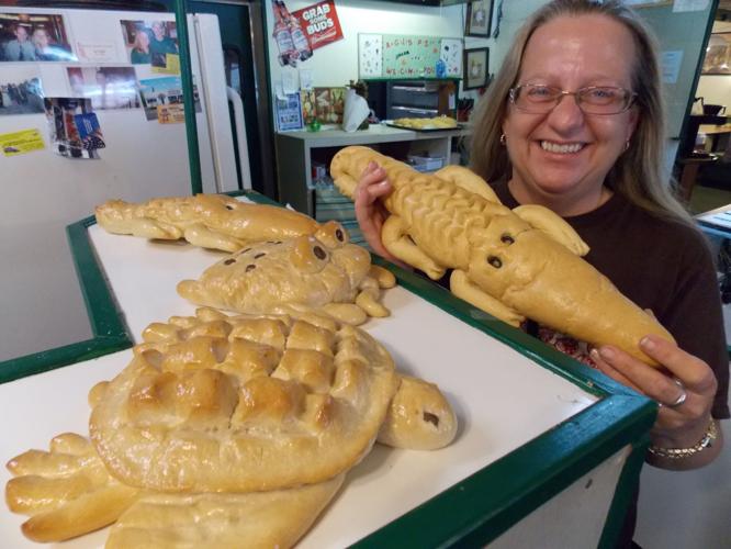 Amazing gator bread, Italian specialties at Angelo's | Go! | yoursun.com