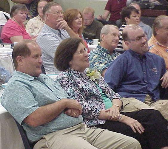 Lowe party | Newsarchives | yoursun.com