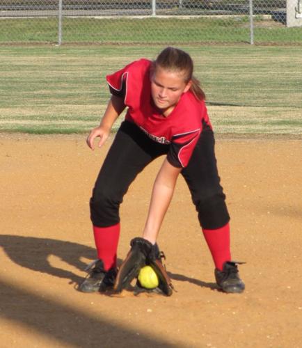 Panthers softball rolls over Avon Park | News Archives | yoursun.com