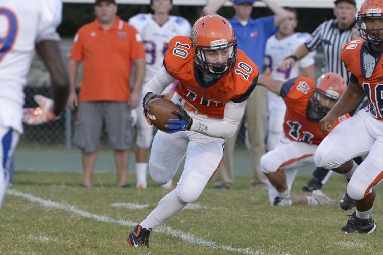 Bontraeger helps ’Hawks rock Mantas | News Archives | yoursun.com