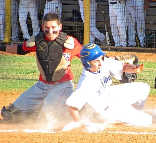 Pirates deliver big win, coach gets game ball | News Archives | yoursun.com