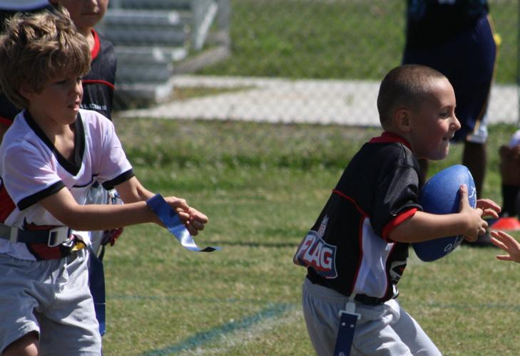 NFL Flag Football bigger than ever | News Archives | yoursun.com
