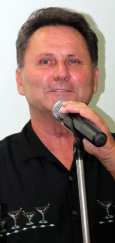 Larry Musgrave knows how to pack in crowds in Highlands | Newsarchives ...