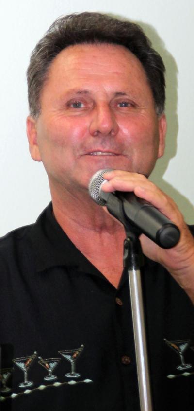 Larry Musgrave knows how to pack in crowds in Highlands | Newsarchives ...