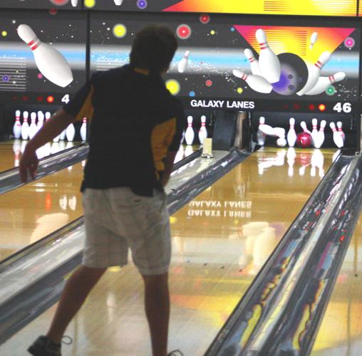 Port Charlotte bowler makes perfection routine | News Archives ...