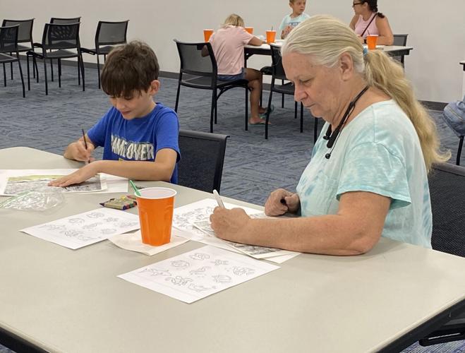 Kids paint, learn about Englewood's 'Shark Lady' | News | yoursun.com