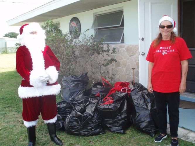 Santa’s early arrival thrills Parkside children | News Archives ...