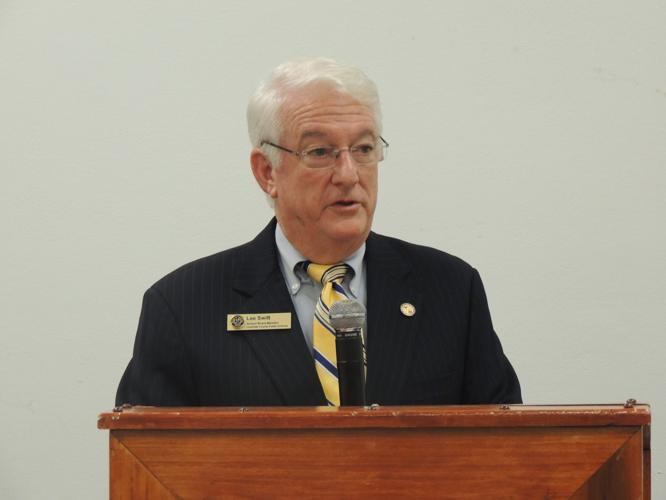 Scholarship awarded at Baker banquet | News Archives | yoursun.com