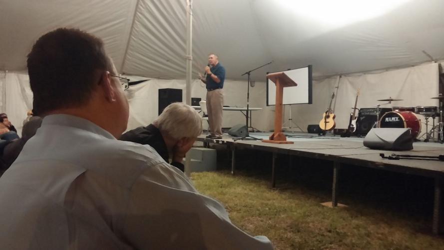 Spirit unites men at revival | Newsarchives | yoursun.com