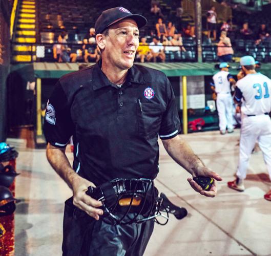 Venice memorabilia shop sponsors UK soccer team | News | yoursun.com