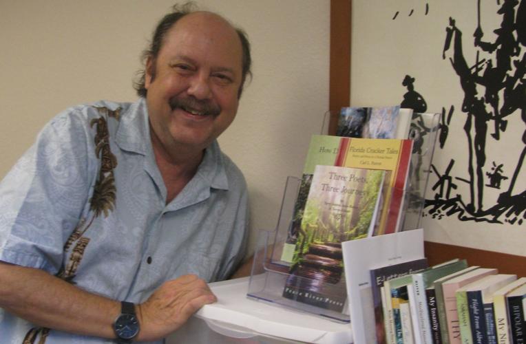 Paging through history of writers’ group | | yoursun.com
