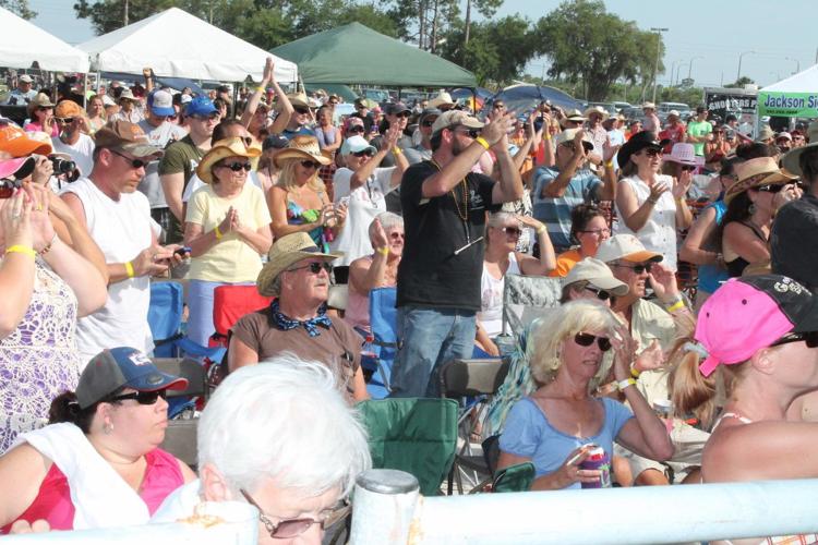 A look back at Country Fest | News Archives | yoursun.com