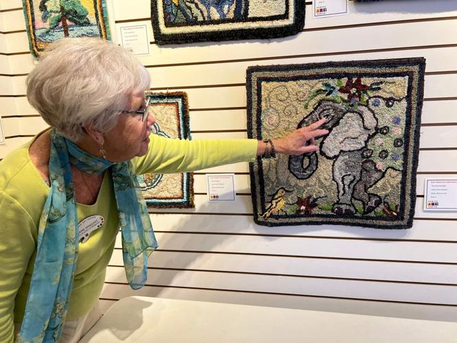 Elaine Winquist creates art one loop at a time | News | yoursun.com