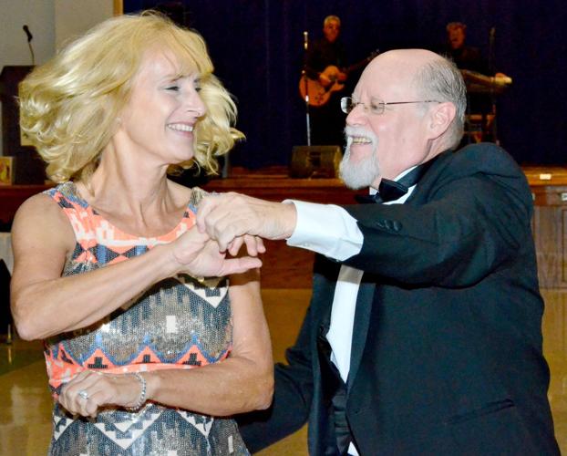 ‘Dancing Under the Stars’ packs Civic Center | Newsarchives | yoursun.com