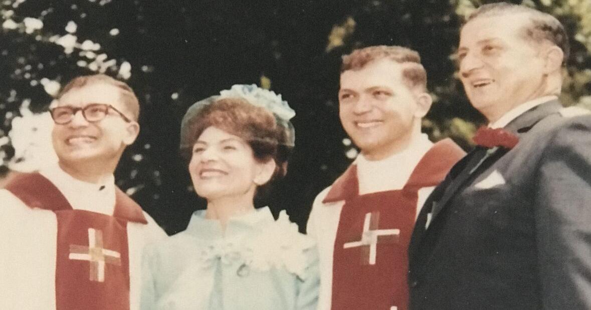 There's an art to these two priests | News | yoursun.com