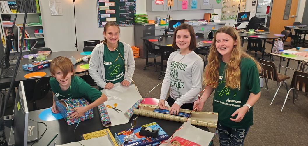 Venice Middle School students give back | The Gondolier | yoursun.com