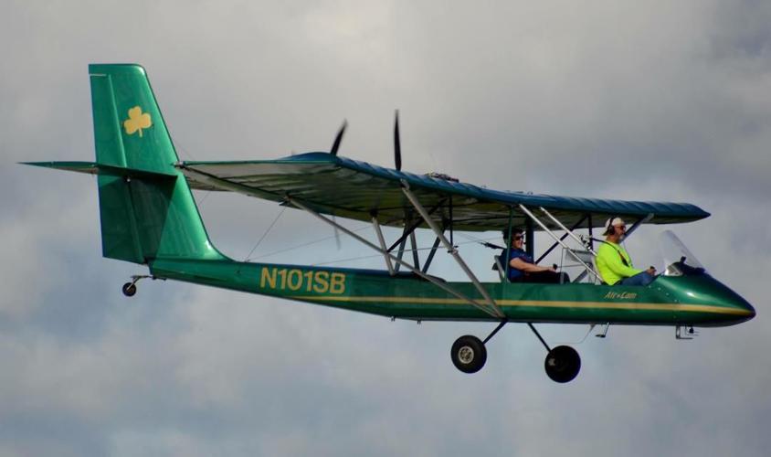 Beckett loves his wings | | yoursun.com