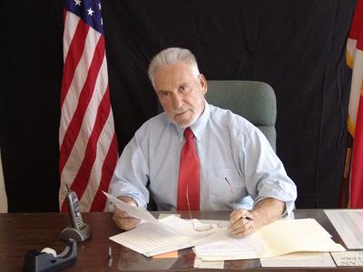 Deutsch officially becomes commissioner-elect | News Archives | yoursun.com