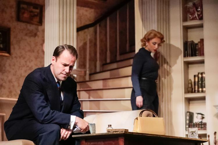 In 'Dial M,' script change wasn't for the better | News | yoursun.com