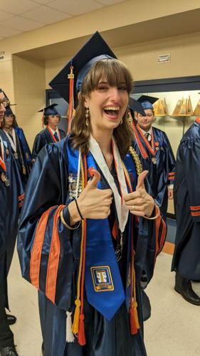Lemon Bay High grads break school records | News | yoursun.com