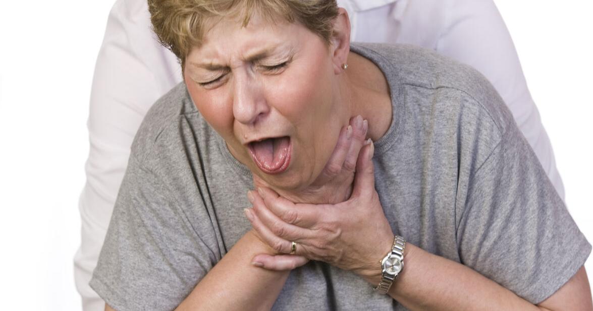 Dos and don'ts when someone is choking | Feeling Fit | yoursun.com