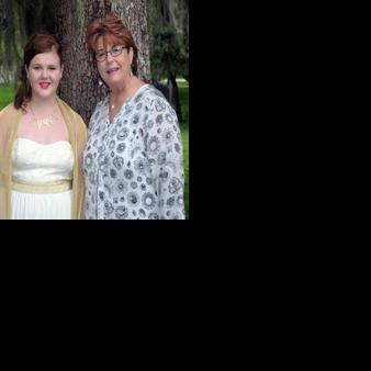 Julie Temple and daughter Becca | Newsarchives | yoursun.com