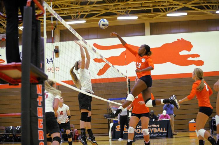 Lady Panthers, Ellis win first one | Newsarchives | yoursun.com