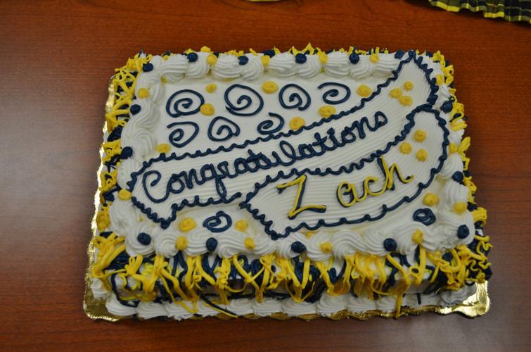 Gill signs withWarner University | Newsarchives | yoursun.com