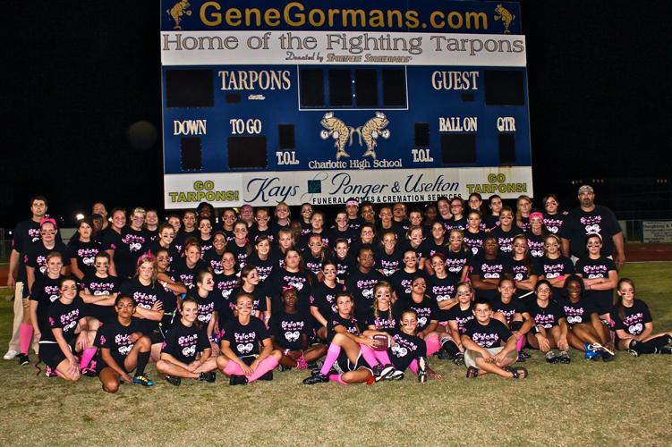 Seniors beat juniors in Powder Puff game | News Archives | yoursun.com