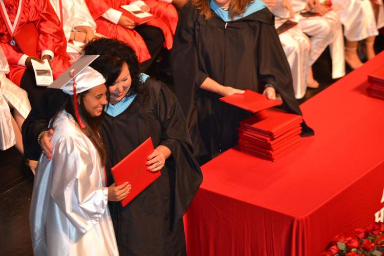 Class of 2019 graduates from APHS | Sebring | yoursun.com