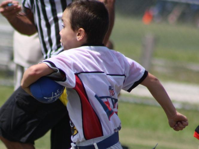 NFL Flag Football bigger than ever | News Archives | yoursun.com