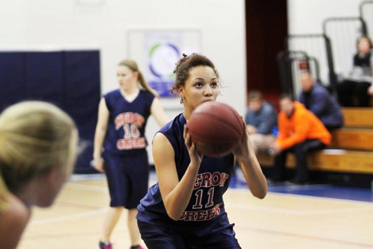 HCMS girls take on Sarasota | News Archives | yoursun.com
