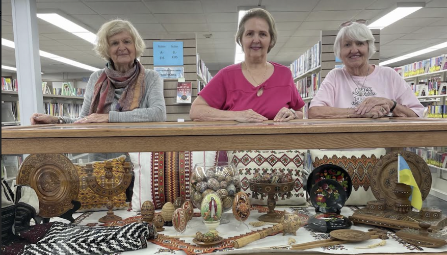 Signs of the season | Port Charlotte News | yoursun.com