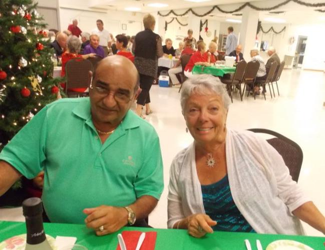 Harbor Cove Boat Club throws a Christmas party | News Archives ...