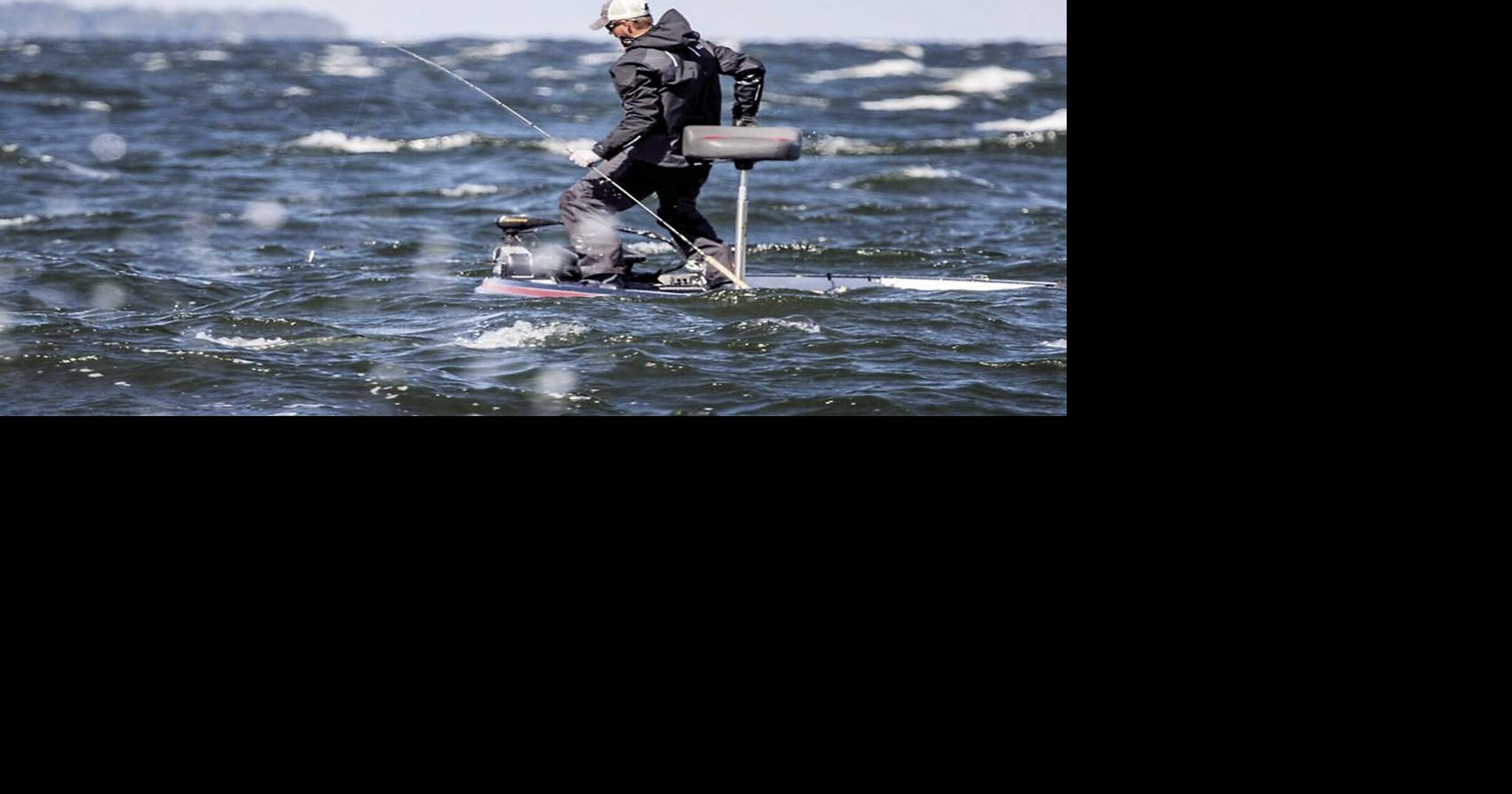 Fishing in the wind | Waterline | yoursun.com